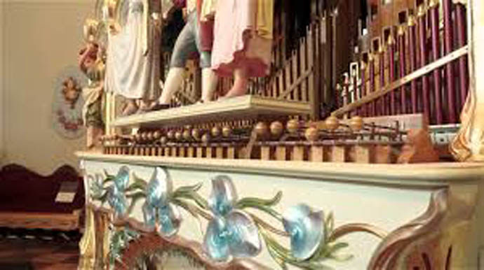 Bohemian Rhapsody on 100+ yr old fairground organ - brianmay.com