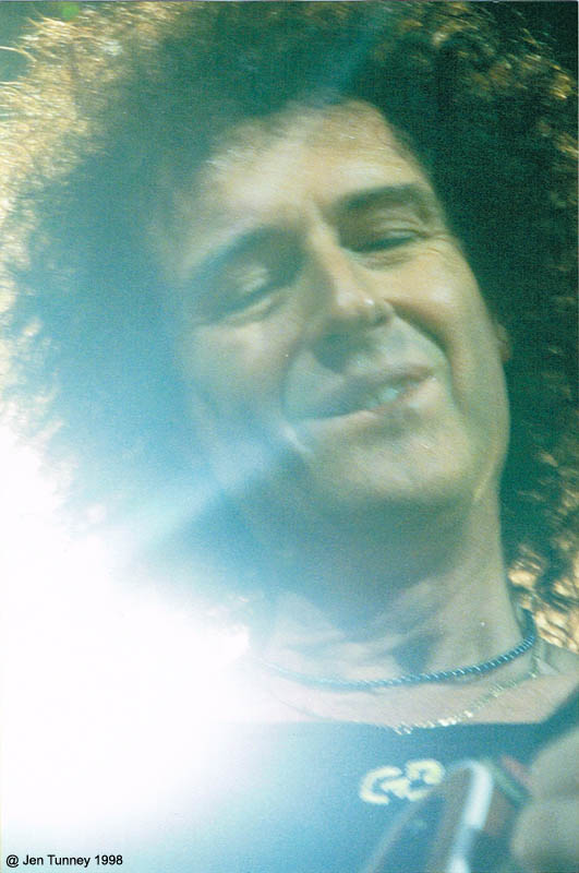 On This Day in Queen History - 25 October - brianmay.com