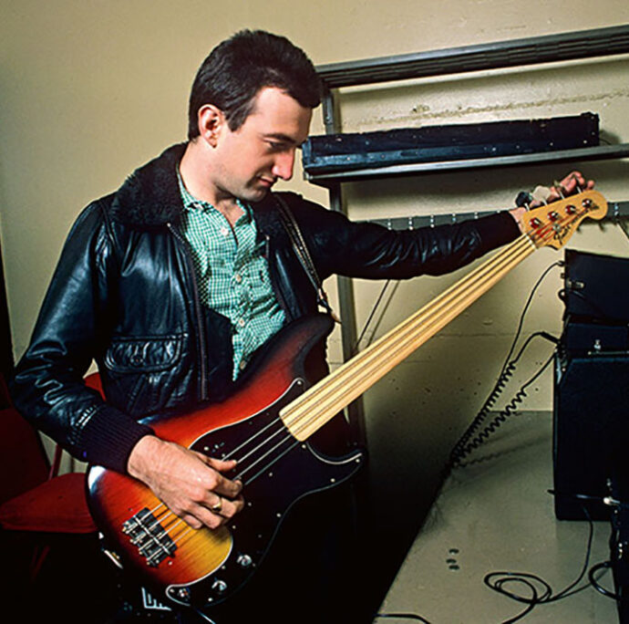 A portrait of Queen’s John Deacon – brianmay.com