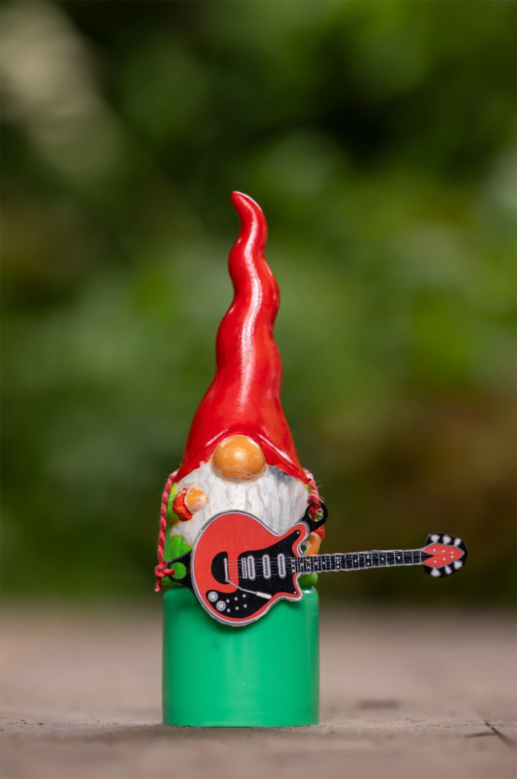 Celebrity-painted Gnomes at the RHS Chelsea Flower Show 2026 – brianmay.com